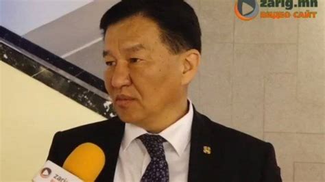 Ц ДАВААСҮРЭН ГАНЦААРАА ҮНДСЭН ХУУЛИЙН ӨӨРЧЛӨЛТИЙГ ДЭМЖСЭНГҮЙ