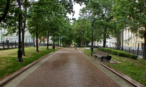 Рождественский бульвар в Москве