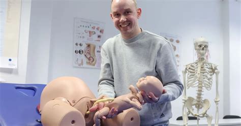 Male Midwife Delivery Room Exception Infobae