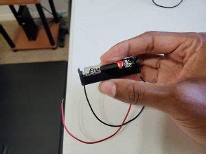 How To Control The Speed And Direction Of A Small DC Motor