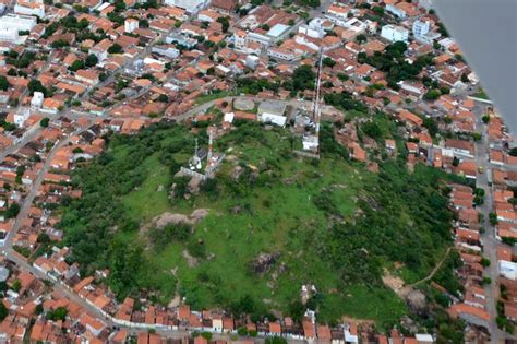 Tv Latinha Vista Aérea De Guanambi E Do Monte Pascoal
