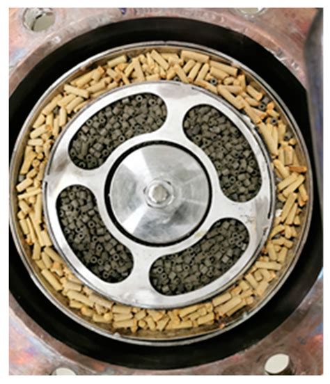 The Behavior Of Catalytic Low Temperature N2o Decomposition Lt Den2o In The Presence Of