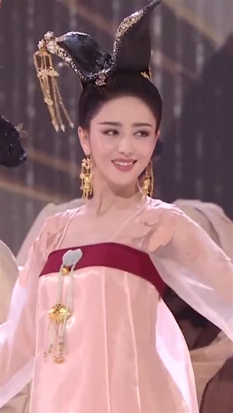 仙女下凡！佟丽娅古装妩媚如苏妲己凤凰网视频凤凰网