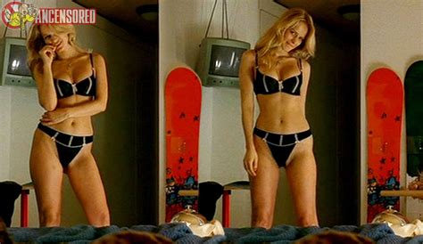 Naked Simone Müterthies In Snowboarder