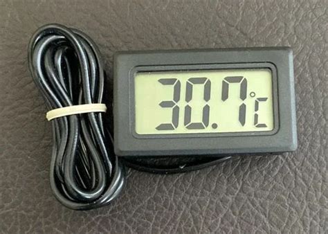 Lcd Temperature Indicator Panel Mount Pm 10 At ₹ 15000piece In