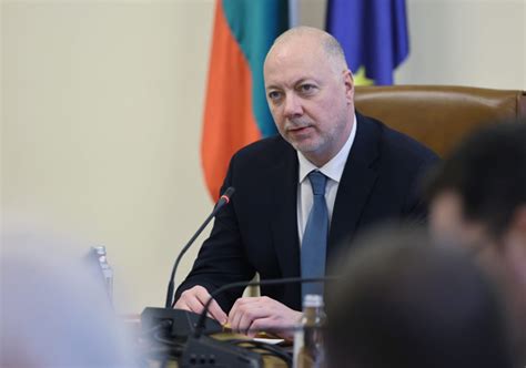 Правителството реши да иска извънредни доклади за влизане в еврозоната Икономически живот