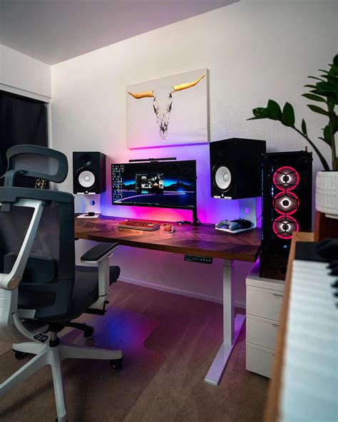 My Setup With The Benq Screenbar Scrolller