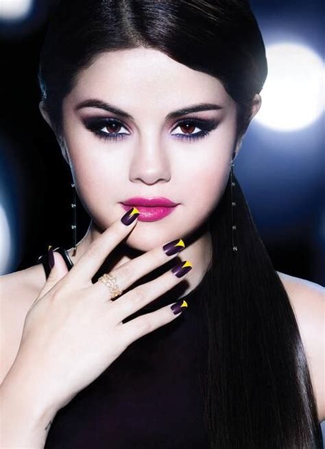 Pin By ℳermaid ʚ̛ɞ On Selena Gomez ♡ Selena Gomez With Fans Selena
