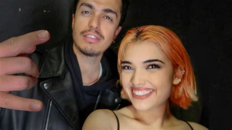 گوریل🦍 به داف👩🏻‍🦰 برای جلوترین ردیف کنسرت زدبازی از نزدیک دیدمشون