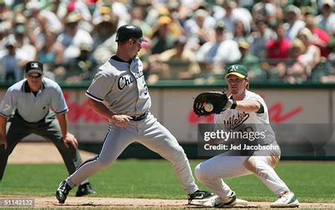 Aaron Rowand Catch Photos And Premium High Res Pictures Getty Images