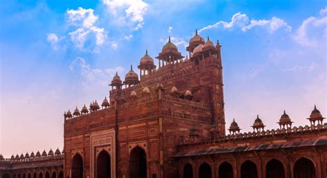 Time Treasure Akbar The Great Architect Of An Empire And Cultural