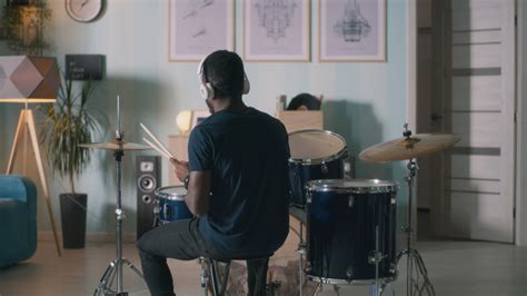 How To Isolate Drums From Song Techniques And Tools
