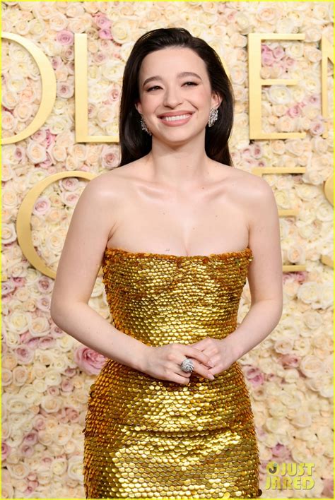 Mikey Madison Is Golden Goddess At Golden Globes 2025 Photo 5112741 Photos Just Jared