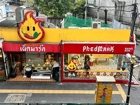 The Spiciest Pad Kra Pao In Bangkok Phed Mark Restaurant Review