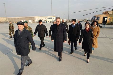 Pakistan Fm Qureshi Reaches Uae On Three Day Crucial Visit Pakistan