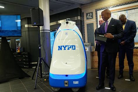 Nypd Launches A Robot Cop To Patrol Nyc Subway Station