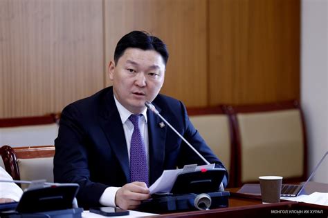 БОХХААБХ Малчны тухай хуулийн төсөл болон хамт өргөн мэдүүлсэн хуулийн төслүүдийг үзэл