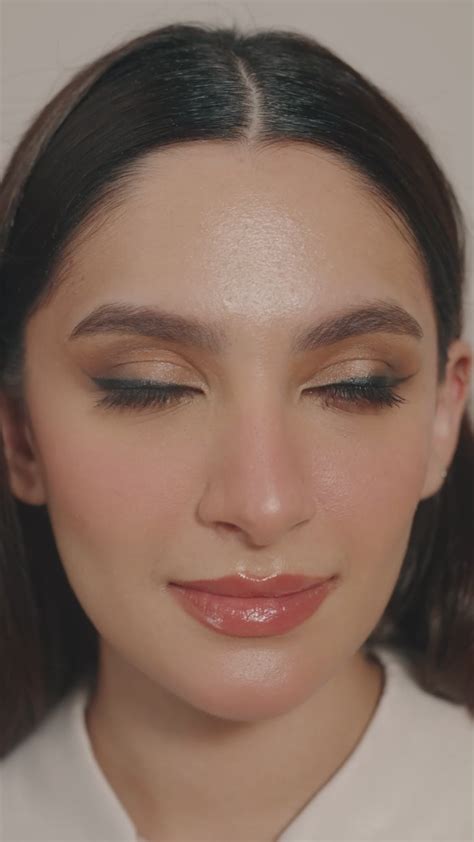 Translucent Powder White