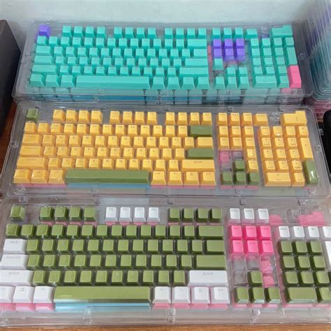 Abs Two Color Injection Molding Oem Height 104 Key Closed Character