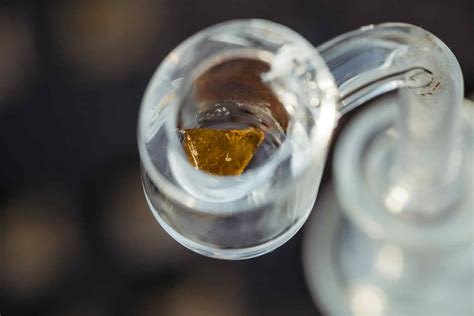 5 Ways To Tell Youre Smoking Top Shelf Dabs