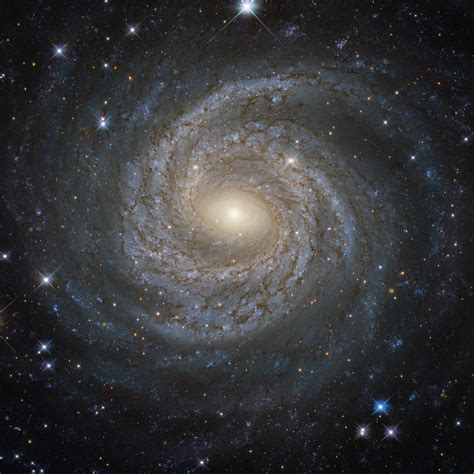 Ngc 6814 Hubble Space Telescope Sees Grand Design Spiral Scinews