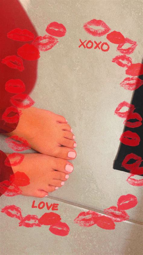 Little Pink Toes Fun With Feet