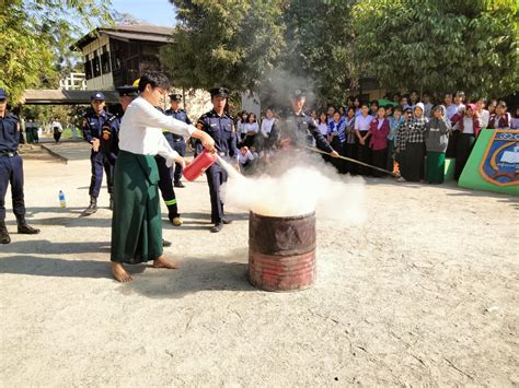 ထန်းတပင်မြို့နယ် အခြေခံပညာအထက်တန်းကျောင်းတွင် မီးဘေးအန္တရာယ် အသိပညာပေး ဟောပြောပွဲနှင့် မီးငြှိမ