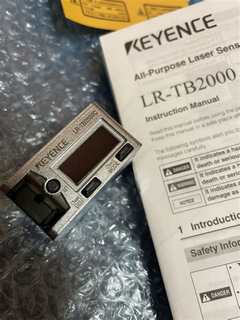Yahooオークション 未使用 Keyence Lr Tb2000c アンプ内蔵レーザセ