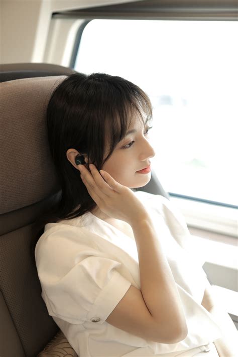 Edifier Tws Earphone Ejoy On Behance