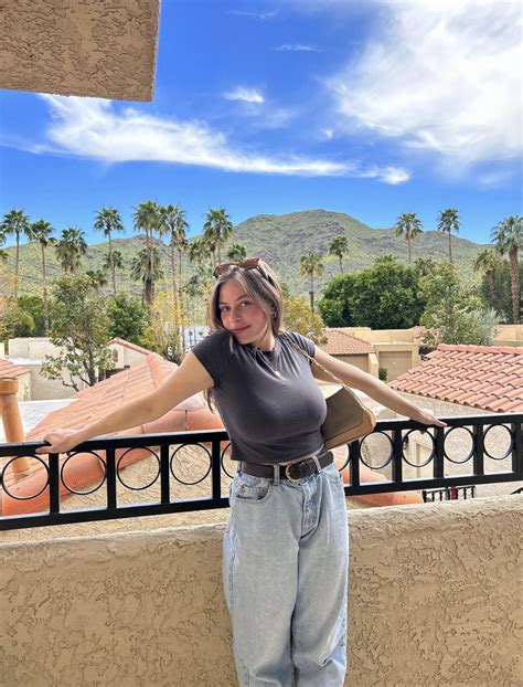 Balcony R Ygwbt