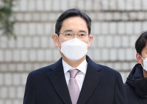 [단독] 삼성전자 임원수 대폭 줄인다…3040 임원·여성 파격발탁 클리앙