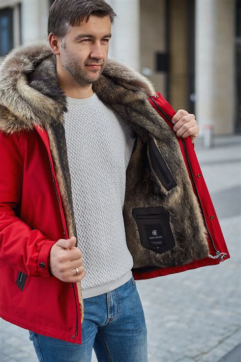 Парки мужские зимние с натуральным мехом купить в СПб