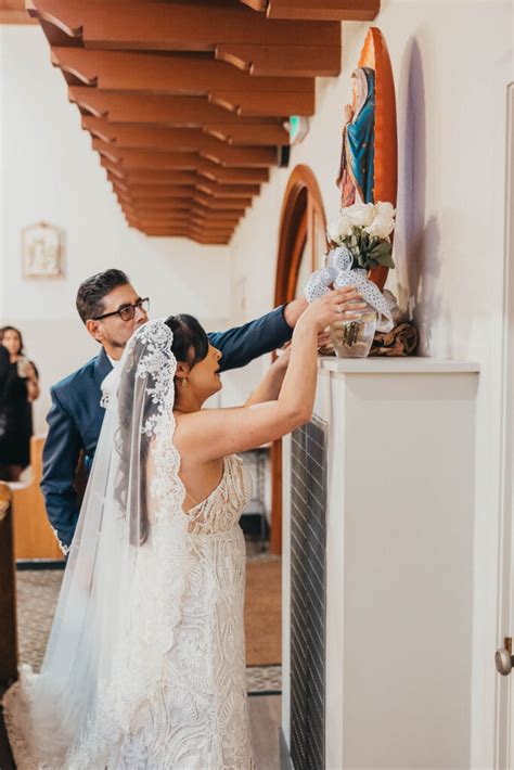 Mexican Wedding Customs