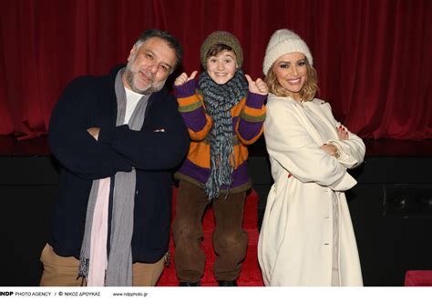 “Ο ΤΣΑΡΛΙ ΚΑΙ ΤΟ ΕΡΓΟΣΤΑΣΙΟ ΣΟΚΟΛΑΤΑΣ” Iciao