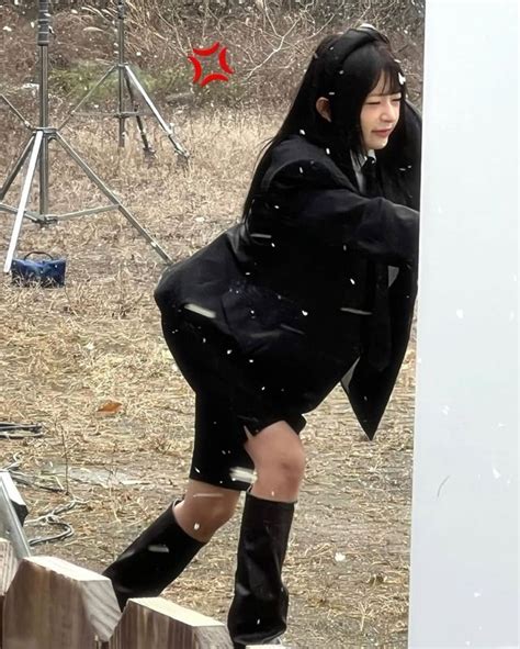 임팩트 댄스팀 의외로 키가 무려 169cm 라는 여자 아이돌 [본문은 댓글에] Facebook