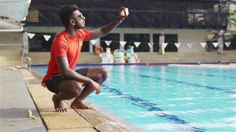 688 Lifeguard Swimming Stock Videos Footage And 4k Video Clips Getty Images