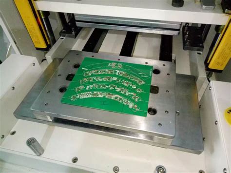 Automatic Pcb Punching Machine FPCB Punch Depaneling Machine For SMT Assembly Depanelization