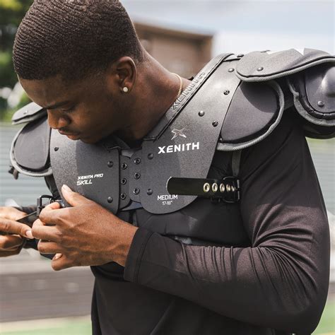 Xenith Pro Shop Varsity Football Shoulder Pads Xenith