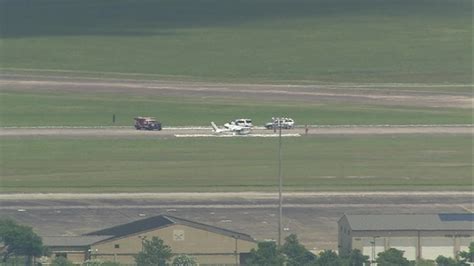 No Injuries In Small Plane Belly Landing Fox 26 Houston