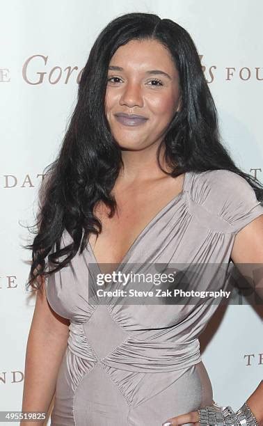 149 Vanessa Bronfman Photos And High Res Pictures Getty Images