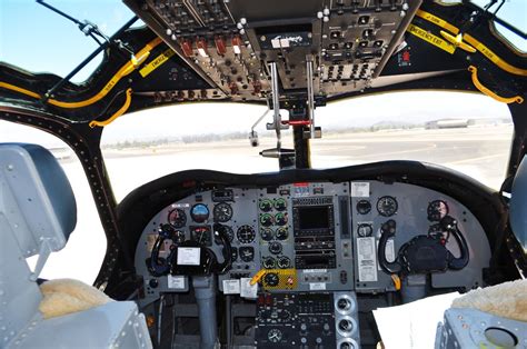 Cal Fire S 2t Cockpit The Cockpit Of The Grumman S 2f3at T… Flickr