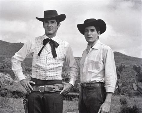 Enrique Rocha I Segreti E Le Polemiche Del Più Grande Cattivo Della Tv