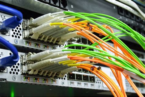 What Are Bend Radius And Bend Insensitive Cables In Fiber Optic Cabling