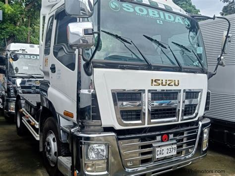 Used Isuzu Giga Exd 4x2 6 Wheel Surplus Tractor Head Truck 2023 Giga