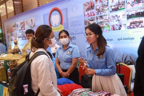 សហភាពសហព័ន្ធយុវជនកម្ពុជារាជធានីភ្នំពេញ ពិព័រណ៍ការងារ និងផលិតភាពជាតិ ២០២២ សារព័ត៌មាន នគរវត្ត