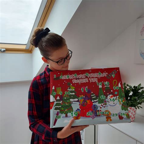 Адвент календар за деца Zola® 24 прекрасни атрактивни изненади за