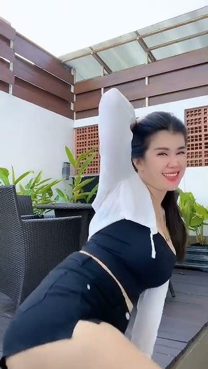Cewek Goyang Shorts Youtube