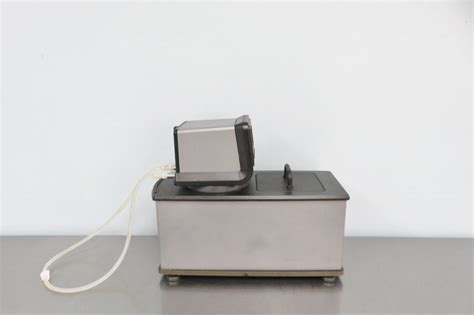 Polyscience Heated Circulating Bath 7l The Lab World Group