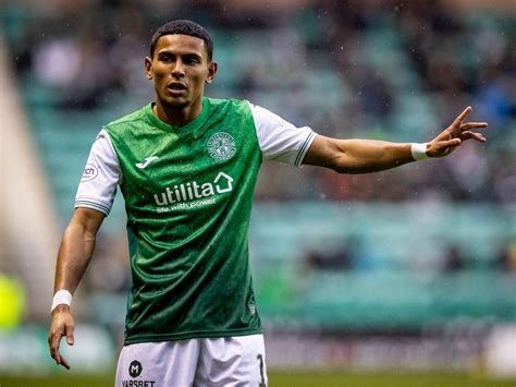 Demetri Mitchell Leaves Hibs