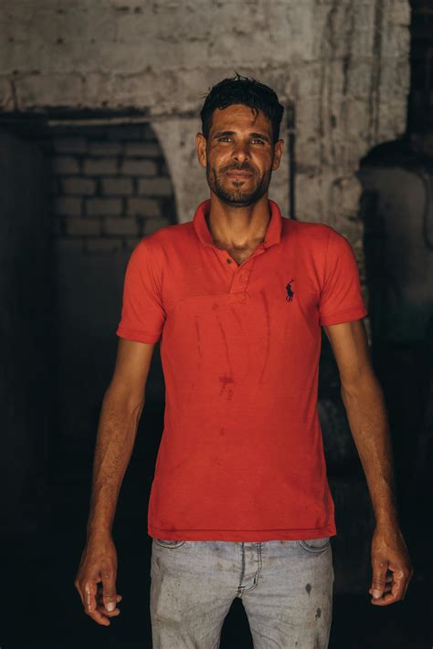 실내 강 거리 거리 사진 건물 건축 관광 구름 나무 나일 강 남성 남자 도시의 머리 모델 문자 바다 바탕화면 방문 배경 벽 벽돌